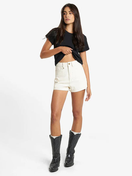Erica Short / Heritage White – AKWA SURF